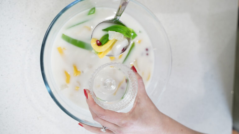 Che Thai Recipe (No Cook Vietnamese Fruit Cocktail) | Couple in the Kitchen