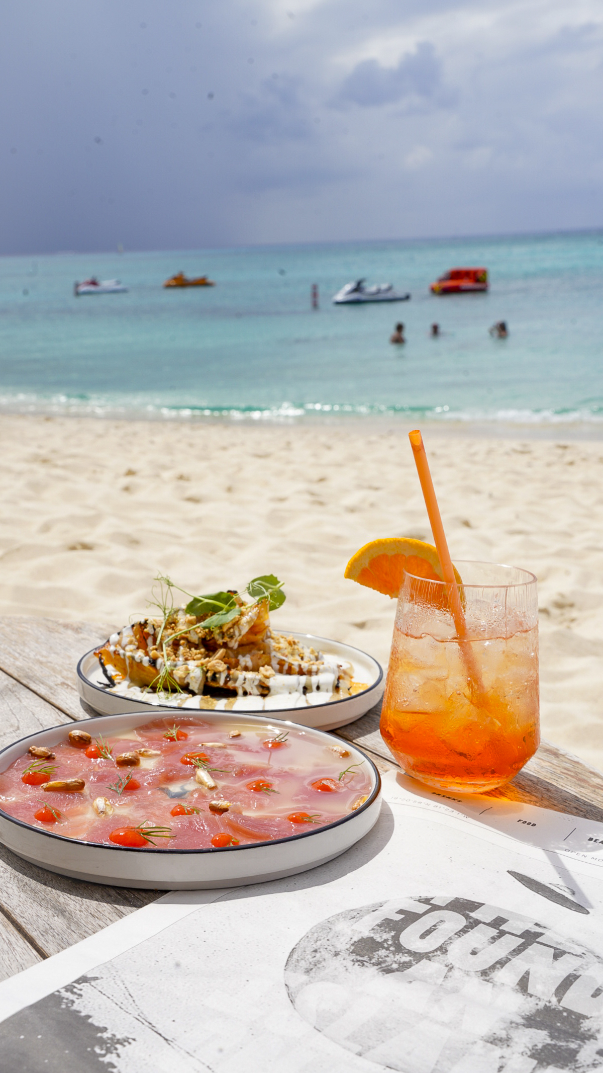 The Ultimate Grand Cayman Itinerary for Foodies | Couple in the Kitchen