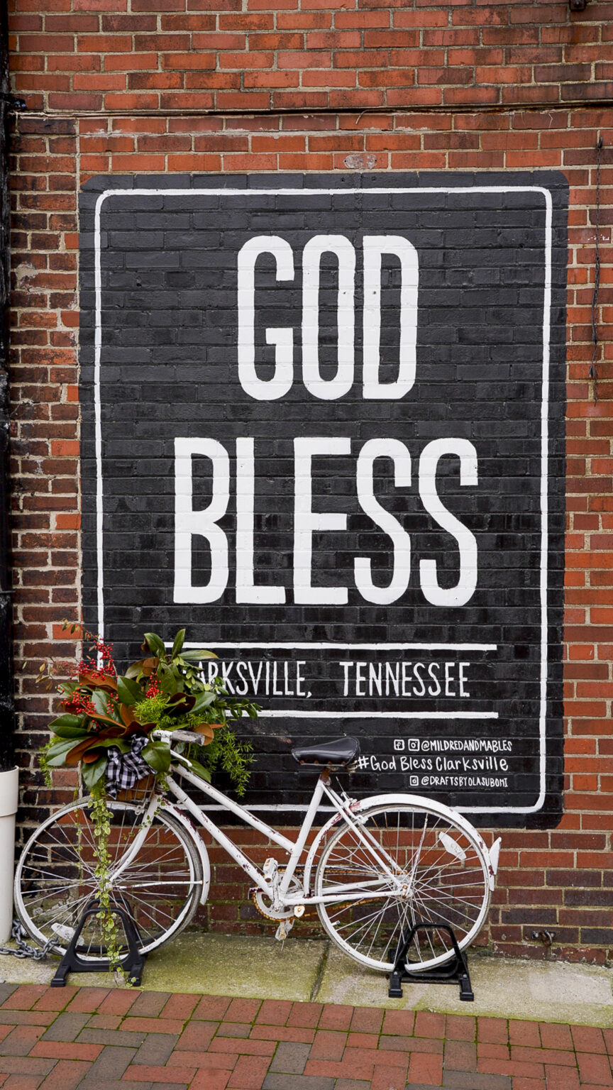 Fun Things to do in Clarksville, TN for Couples | Couple in the Kitchen